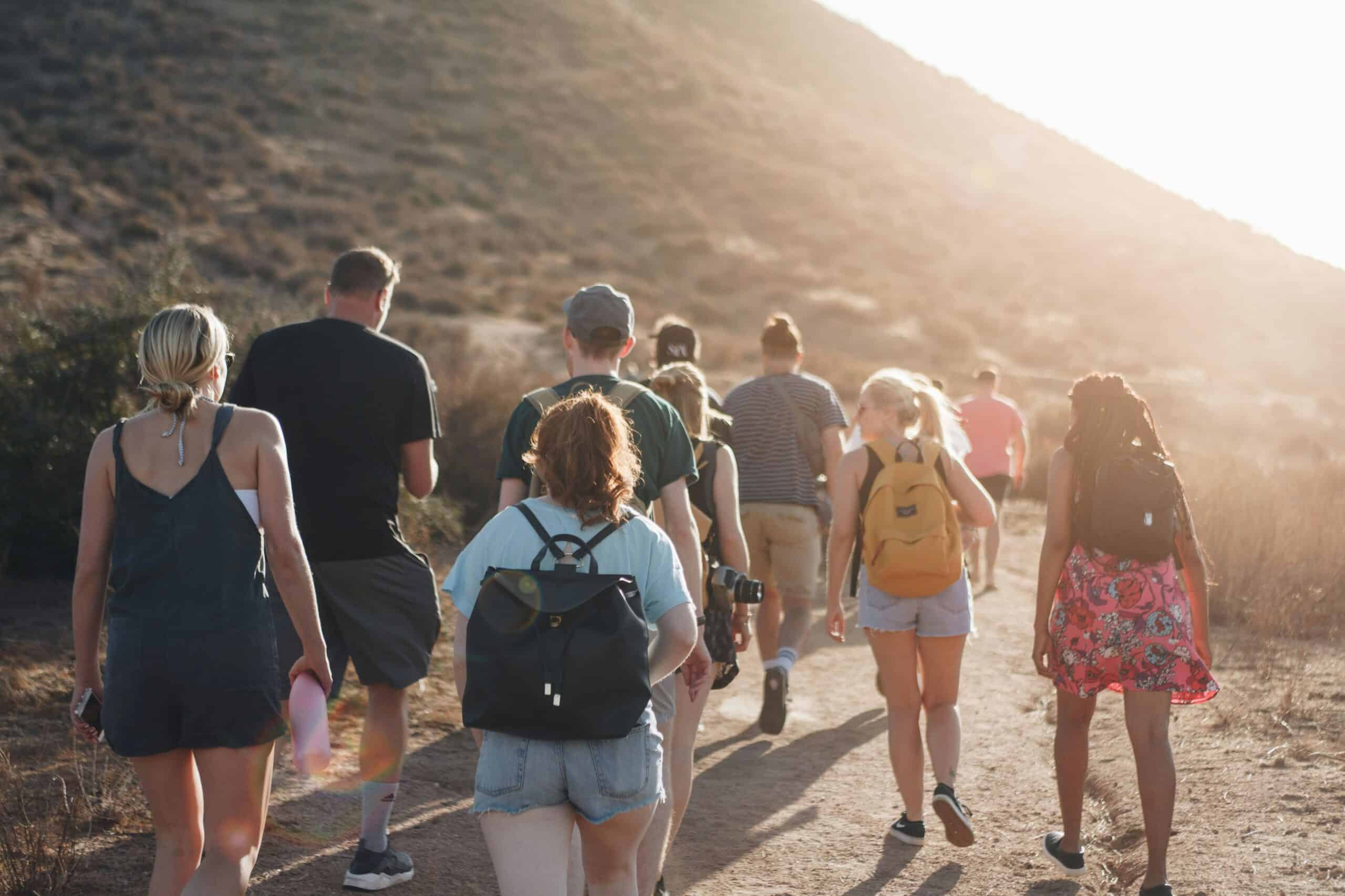 Walking Groups - Are They Suitable for You? | Exercise Right